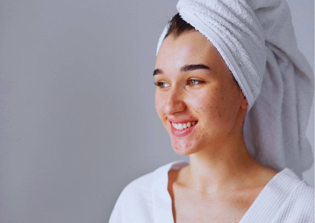 كيفية التخلص من البقع الداكنة في الجسم والبشرة والوجه